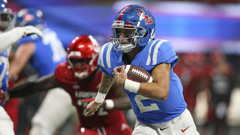 What happened last time Ole Miss played the Louisville Cardinals?