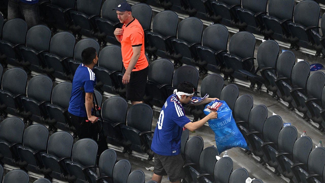 Japanese World Cup fans clean up stadium with NFL quarterback after ...