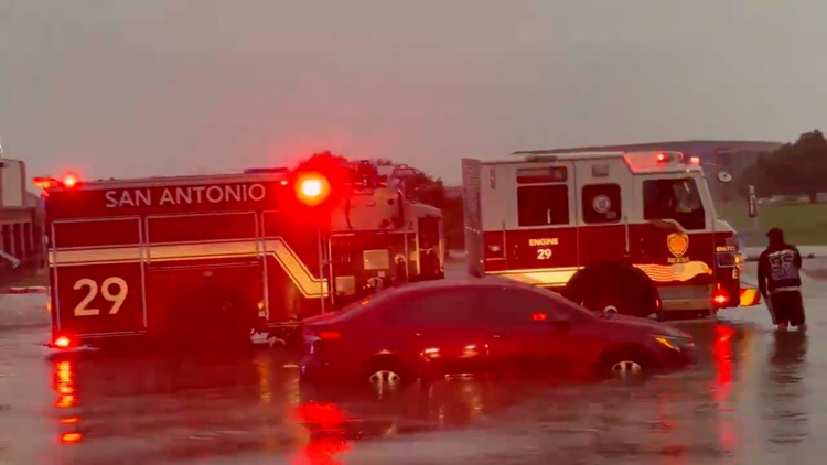 Viewers share photos and videos of flooding in the San Antonio and Hill ...