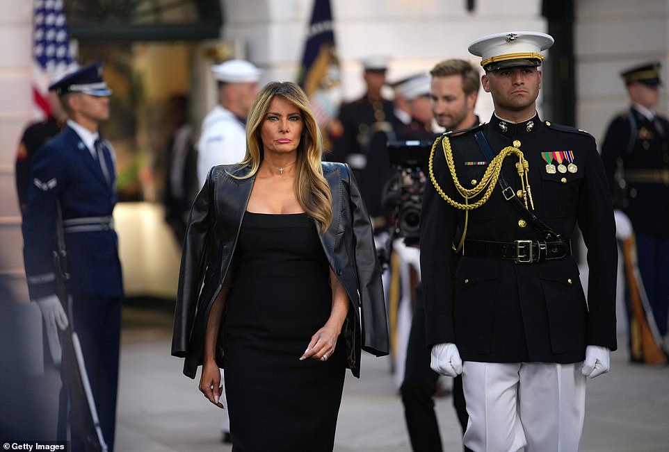 Melania Trump stuns in black at White House UFC event