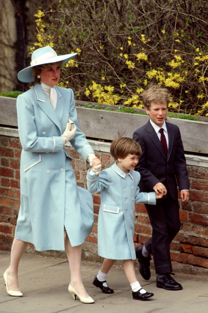 Fresh from the wedding: New royal family member debuts at Ascot in ...