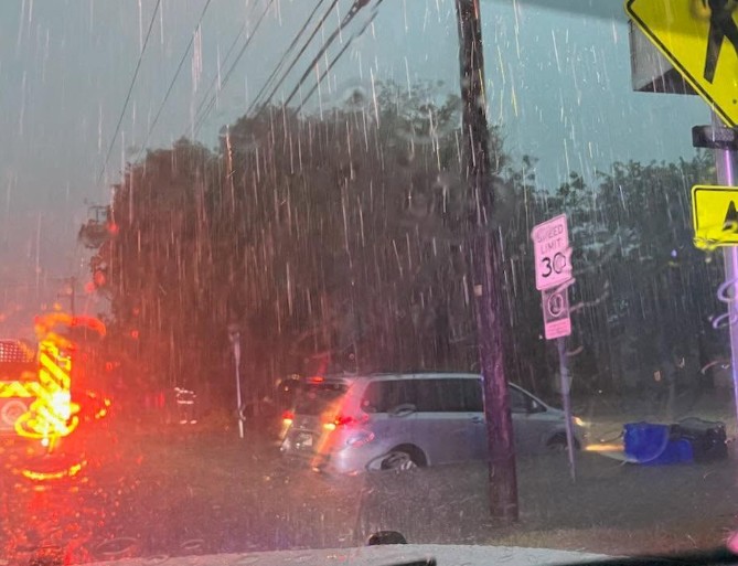 Heavy rains bring flooding to Waco, Hewitt, Robinson