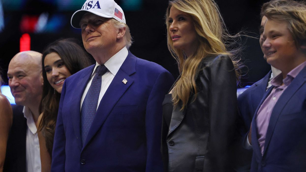 Trump caught smiling after UFC fighter drops remark about Michelle ...