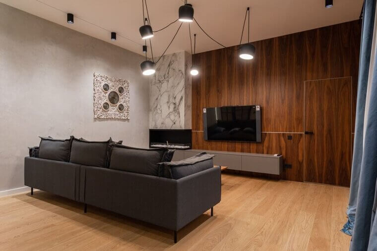Wood paneling, shag carpet, and other '70s features coming back