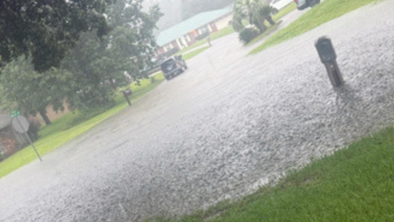 Heavy rain causes flooding, road closures across South Mississippi