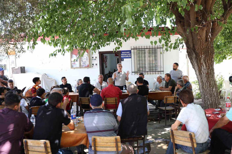 Başkan Tetik, vatandaşların taleplerini dinledi