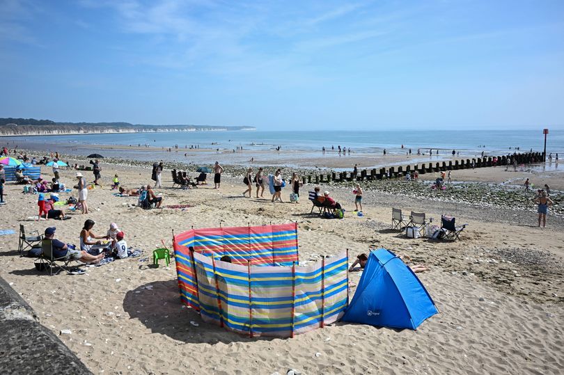 First UK June heatwave bringing scorching 30C forecast as start date ...