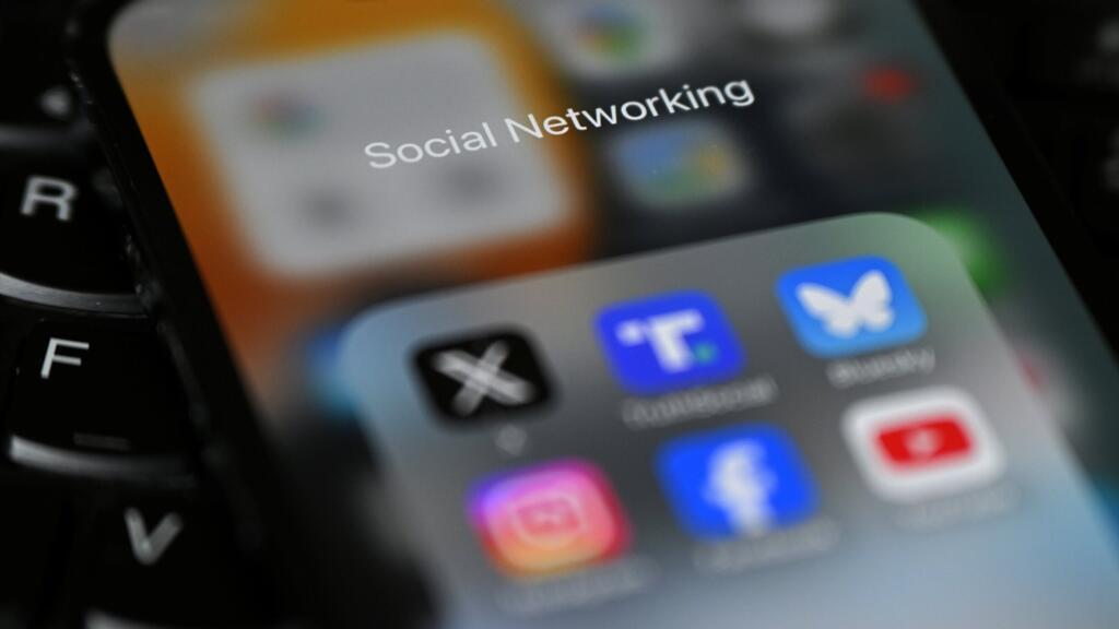 UK's Starmer announces ban on social media for under-16s