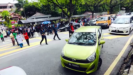Road safety council to start safe school zone pilot project, says Loke