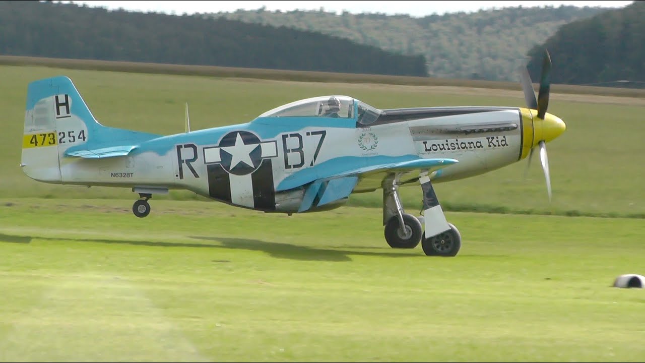 Watch this P-51 and P-40 take off together - "A rare sight in modern skies"