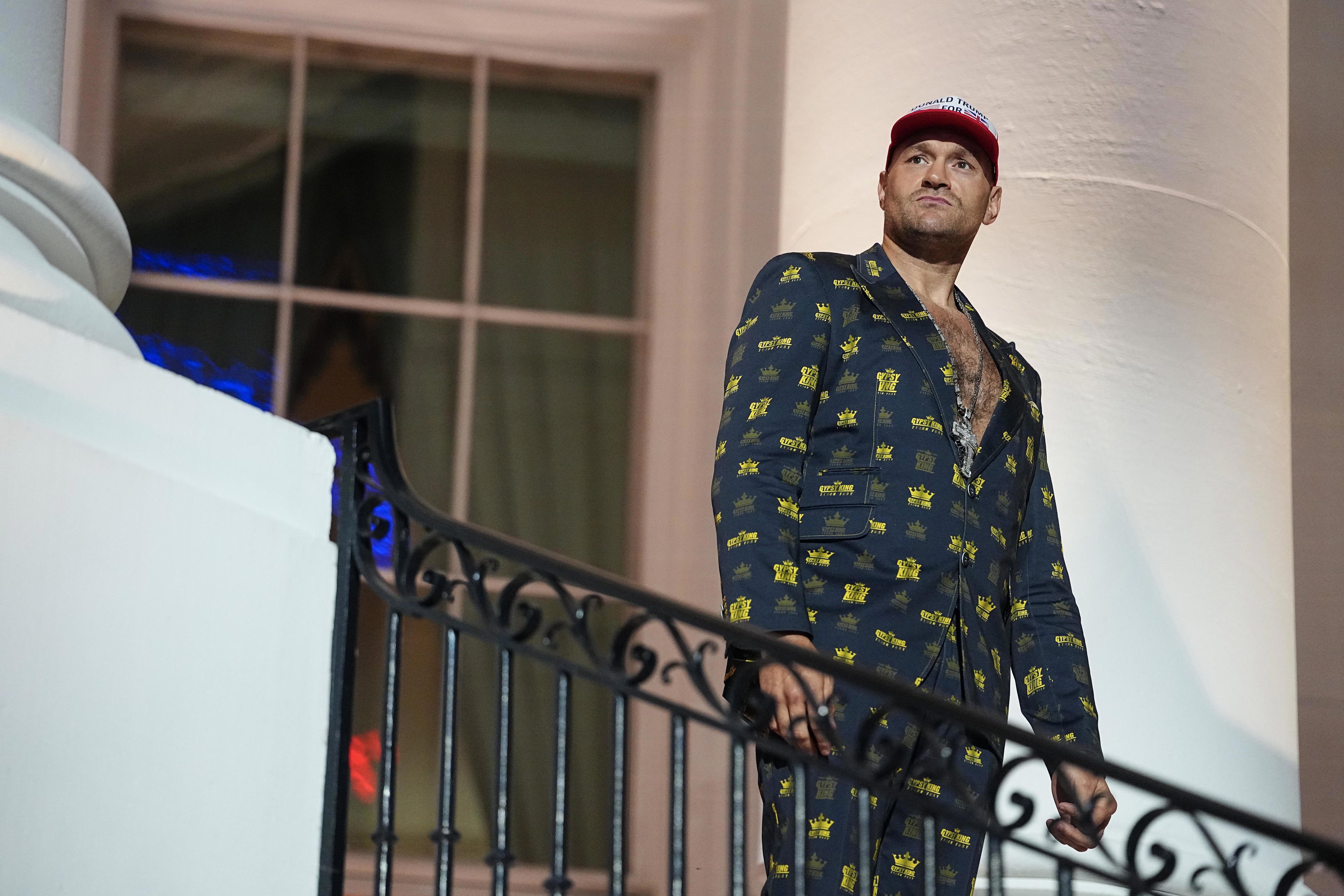 Dana White, Tyson Fury tease partnership announcement amid Fury vs ...