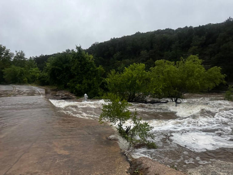Rain leads to streams flooding, closing roads in Central Texas: Photos