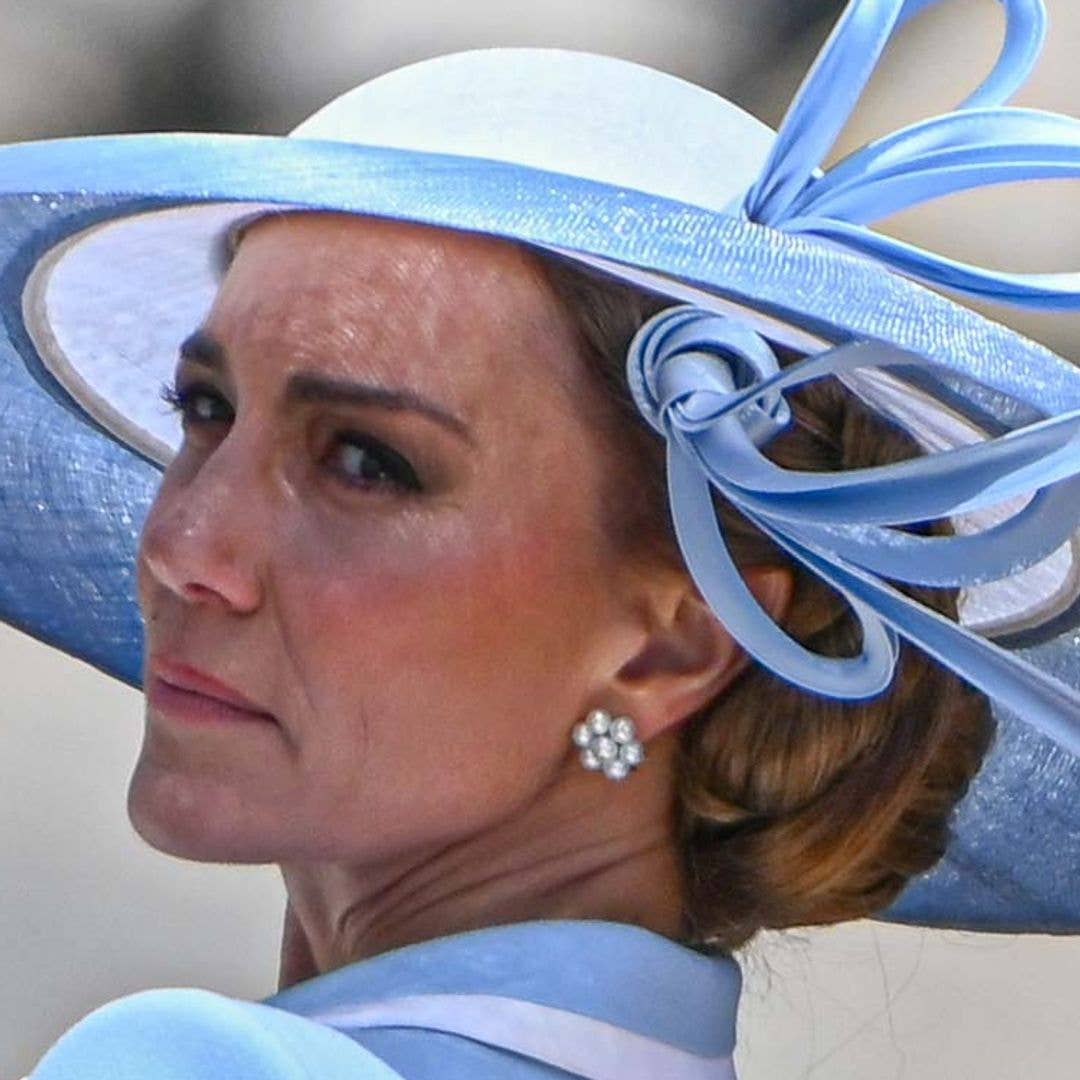 Kate Middleton's ice-cold reaction to booing crowds during Trooping ...
