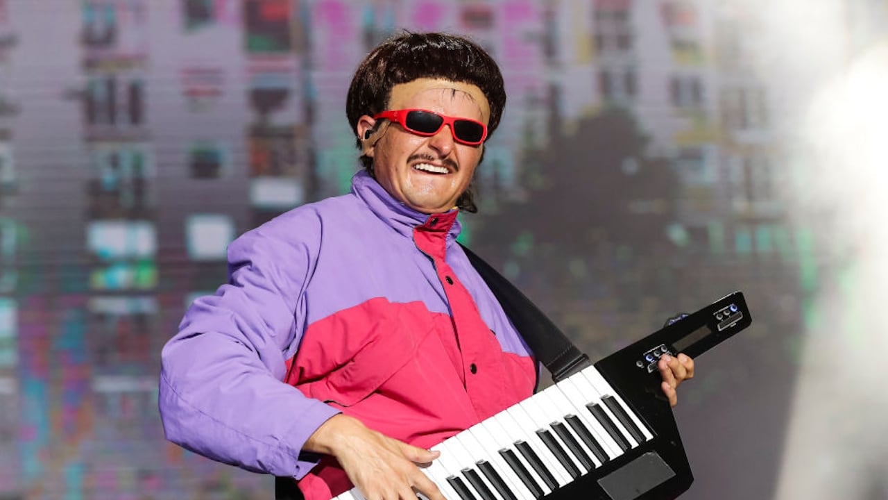 Singer Oliver Tree presumed dead after helicopter crash in Brazil