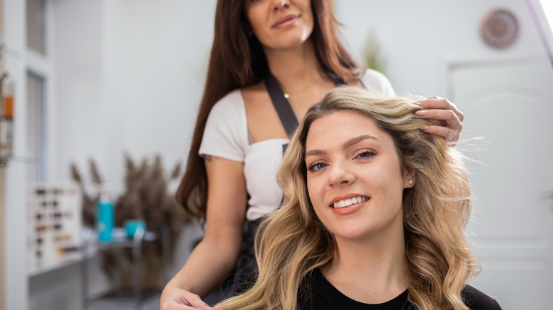 Long hair vs. short hair: Science explains which is more attractive to ...