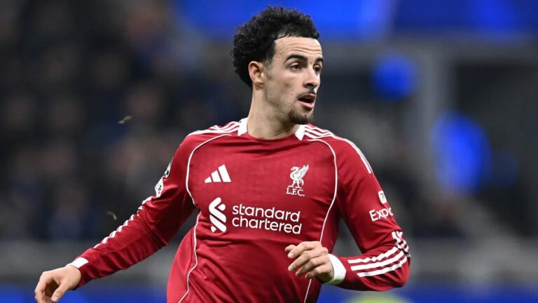 Jones può restare al Liverpool: sarà decisivo Iraola o l’eventuale ...