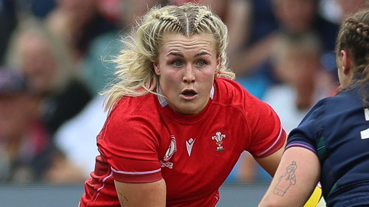 Callender back as Wales call up new faces