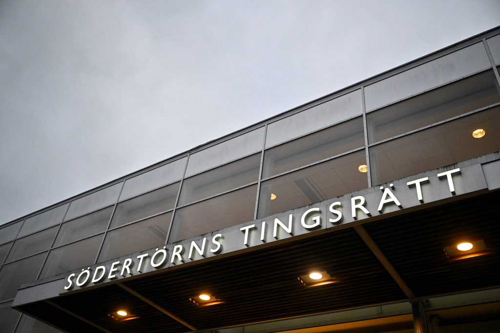 Fick hand avhuggen med machete – två får fängelse