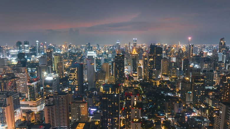 5 rooftop bars in Bangkok offering the best bites and panoramic views
