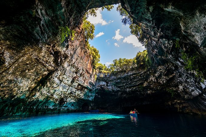 25 breathtaking photos of caves around the world