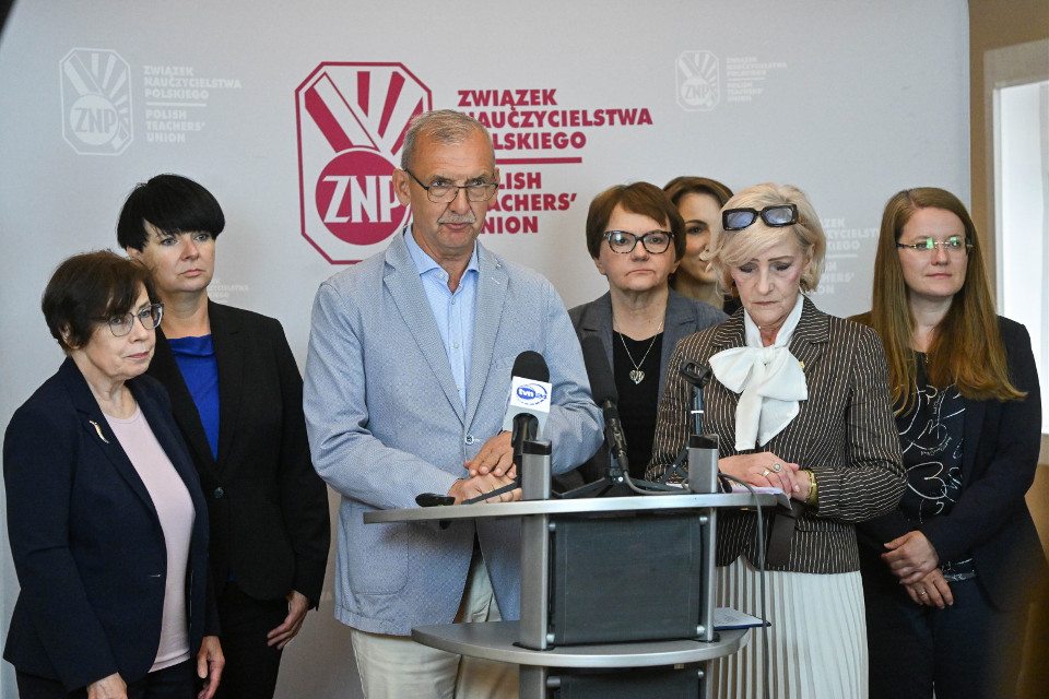 Polscy nauczyciele w skrajnym stresie. Badanie ZNP ujawnia dramat w ...