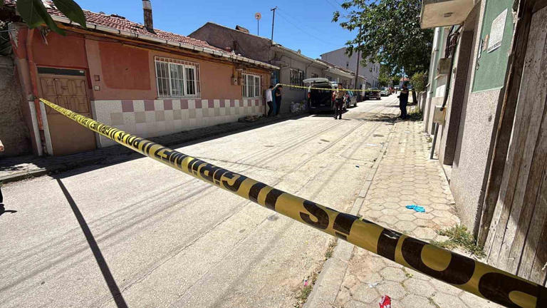 Geri ger gelen aracın çarptığı kadın hayatını kaybetti