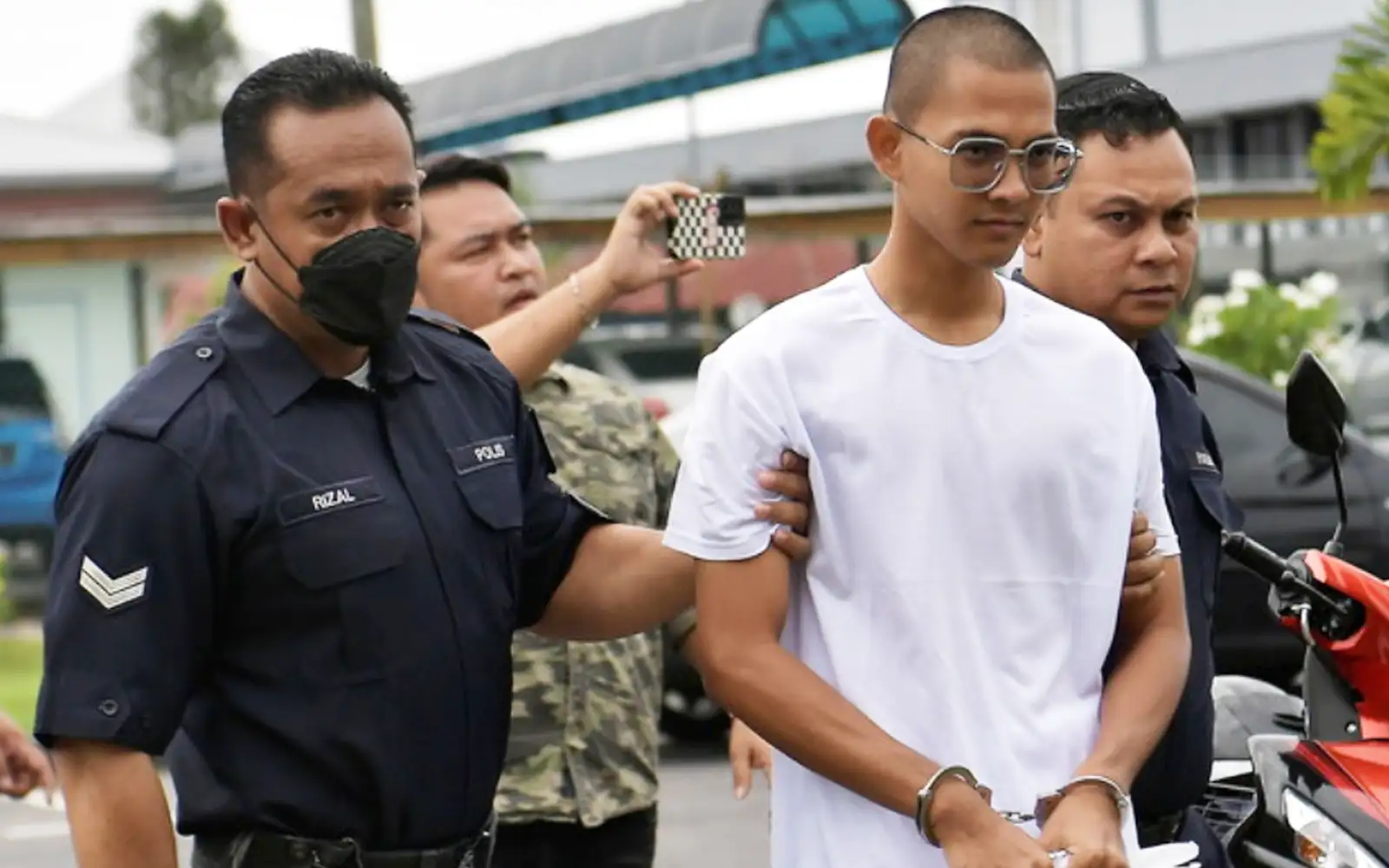 Prosecution seeks to restore death sentence for ex-student