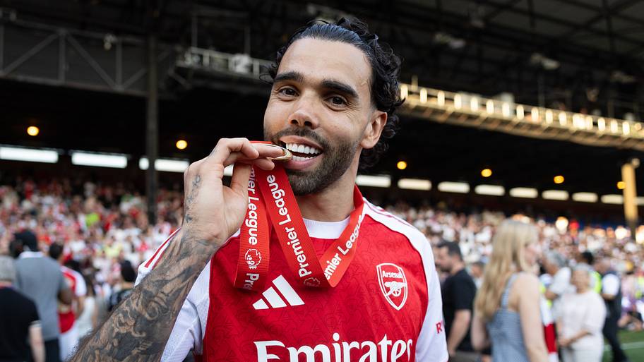 Which Arsenal players are playing at the World Cup today?