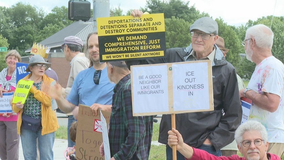 Organization holds ICE protest in Goshen
