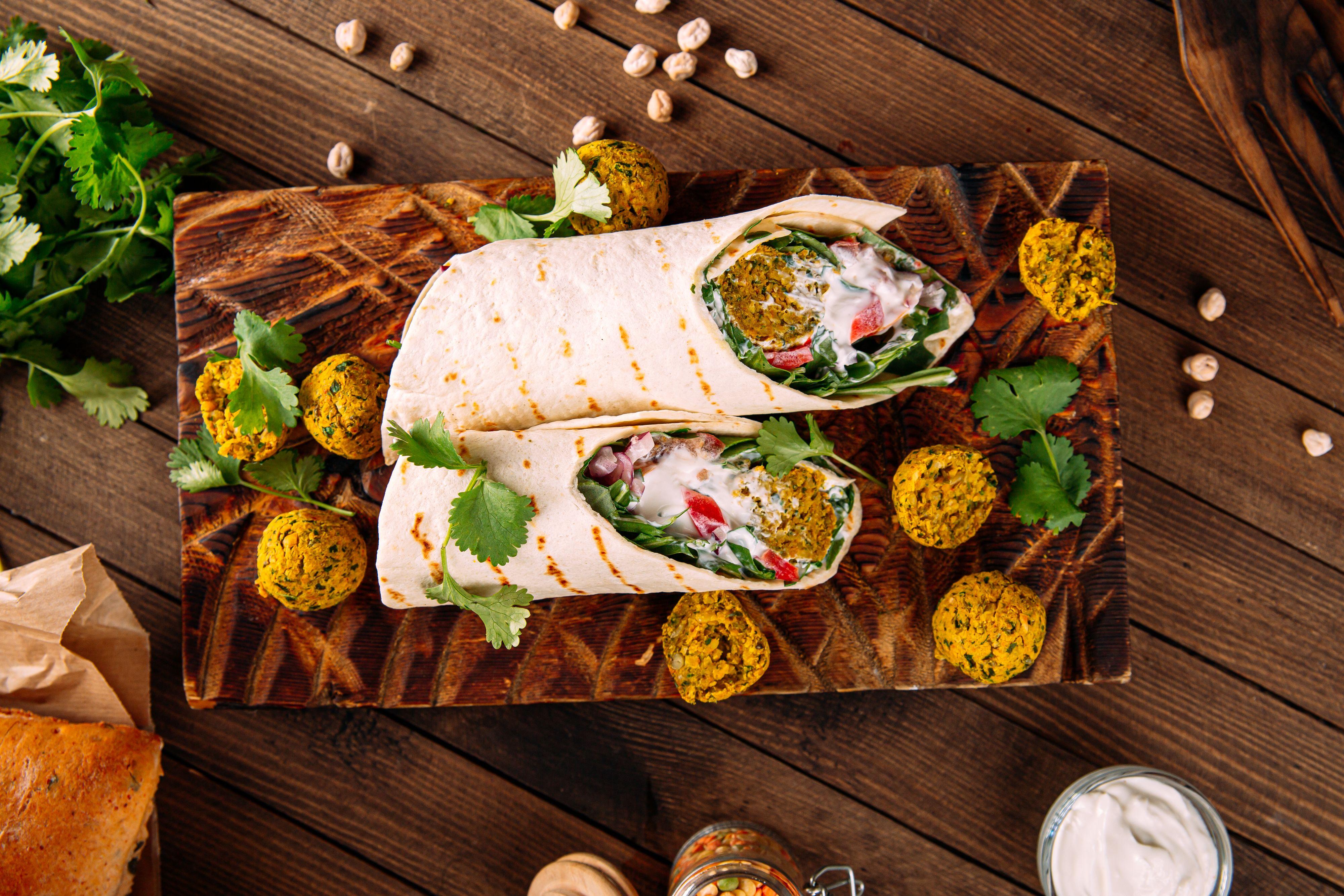 Vorwurf der Volksverhetzung: Strafanzeige gegen Falafel-Imbiss am ...