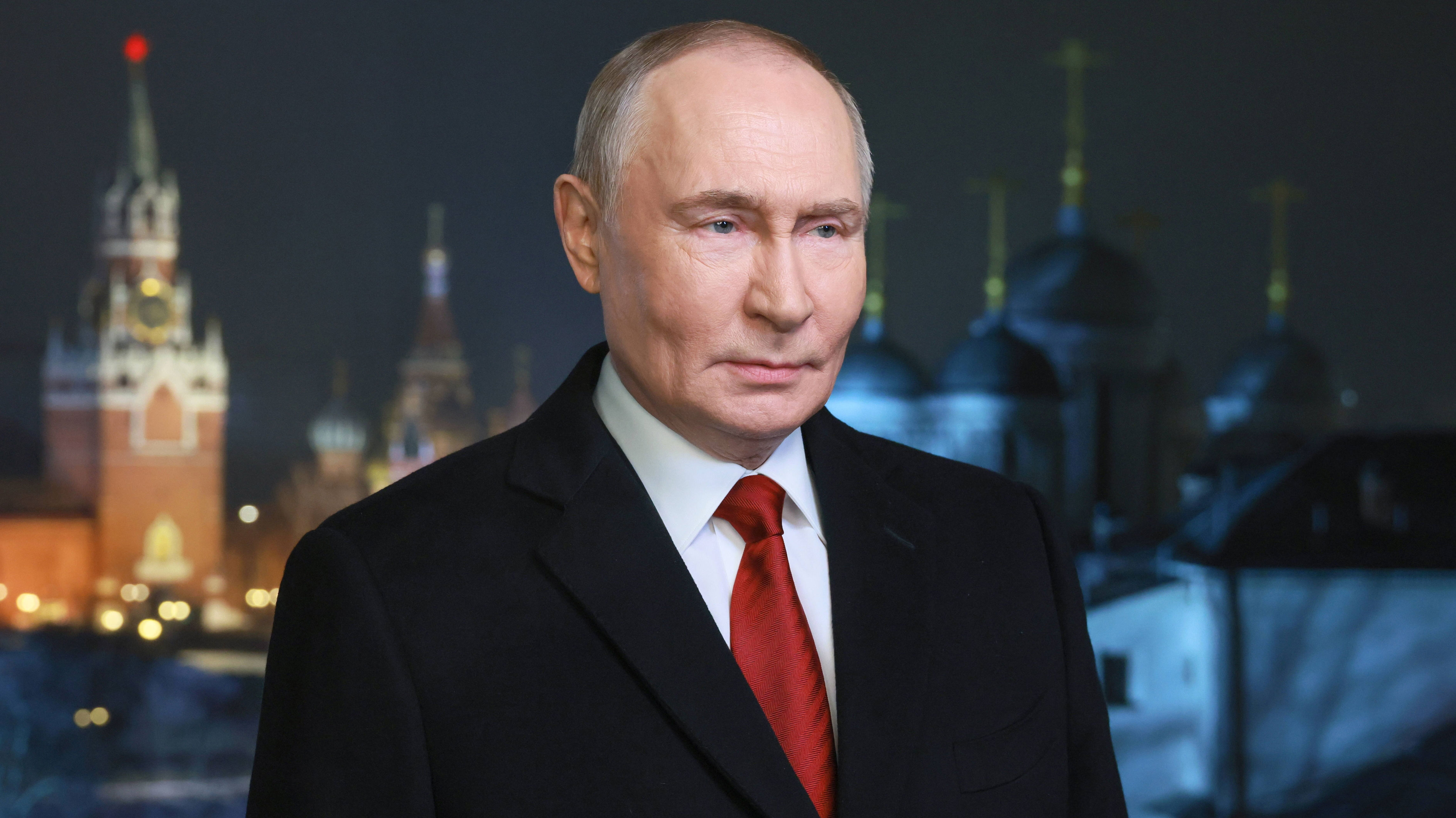 Putin od lat otrzymuje własne serwisy informacyjne. Były pracownik ...