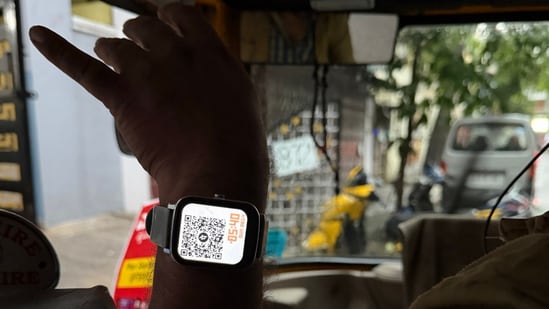 'Just Bengaluru things': Auto driver’s smartwatch QR code payment goes ...