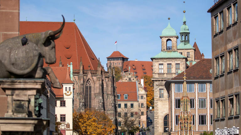 Glücksatlas 2026: Hier leben Bayerns zufriedenste Großstädter ...