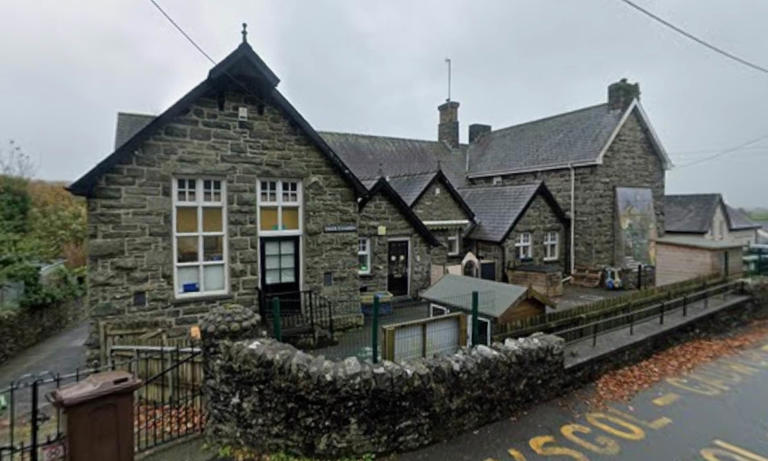 Britain's smallest primary school with only two pupils to shut its ...