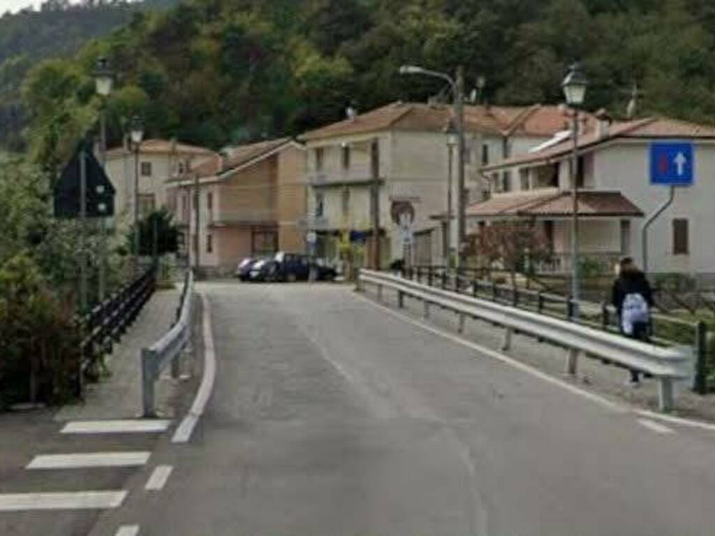 Pallare, viabilità a senso unico alternato sul ponte della Sp 15 ma i ...