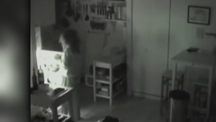 He was drinking after her - a man set up CCTV for missing food, then ...