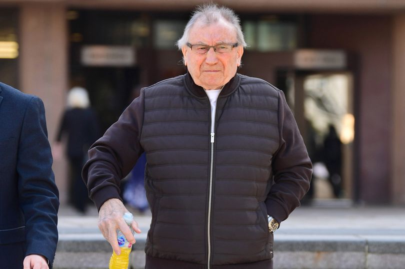Footballer Jesse Lingard's grandad dies ahead of sex offences retrial