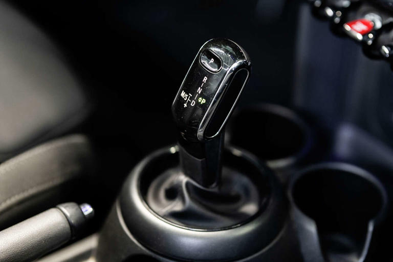 What these two symbols on your automatic car's gear shift mean - and ...