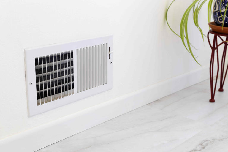 5 reasons your AC smells musty when you turn it on—and how to fix it