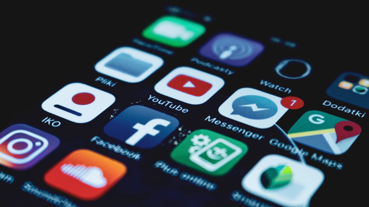 7 apps that quietly record you, and how to delete them before they ...
