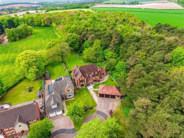 Beautiful Ravenshead family home with countryside views could be yours ...