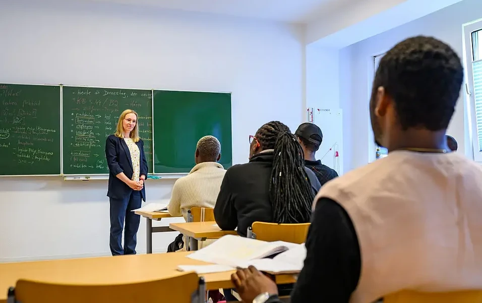 Experts say any age can be right to learn a language