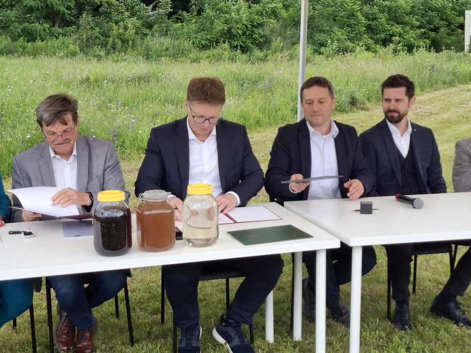 Wszyscy na to czekali. Rusza rekultywacja terenu przy Stawie Kalina w ...