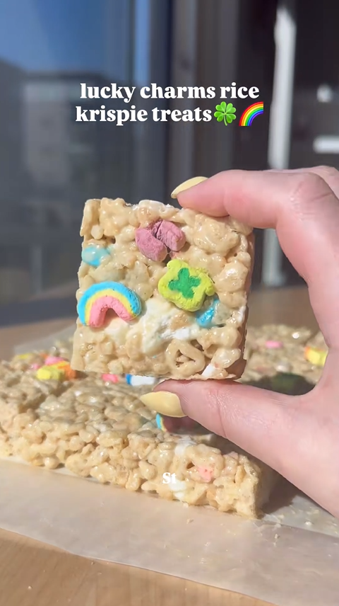 Lucky Charms rice krispie treats easy no bake magical dessert