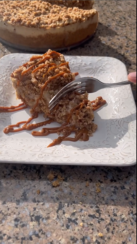 A decadent apple cheesecake dessert for any occasion