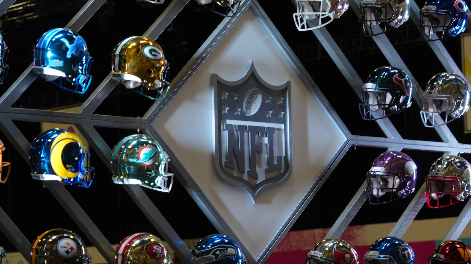 NFL's future challenges: Gambling and player issues
