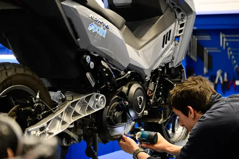 Basta il variatore Polini per stravolgerlo? Test SYM ADX TG 400 con ...