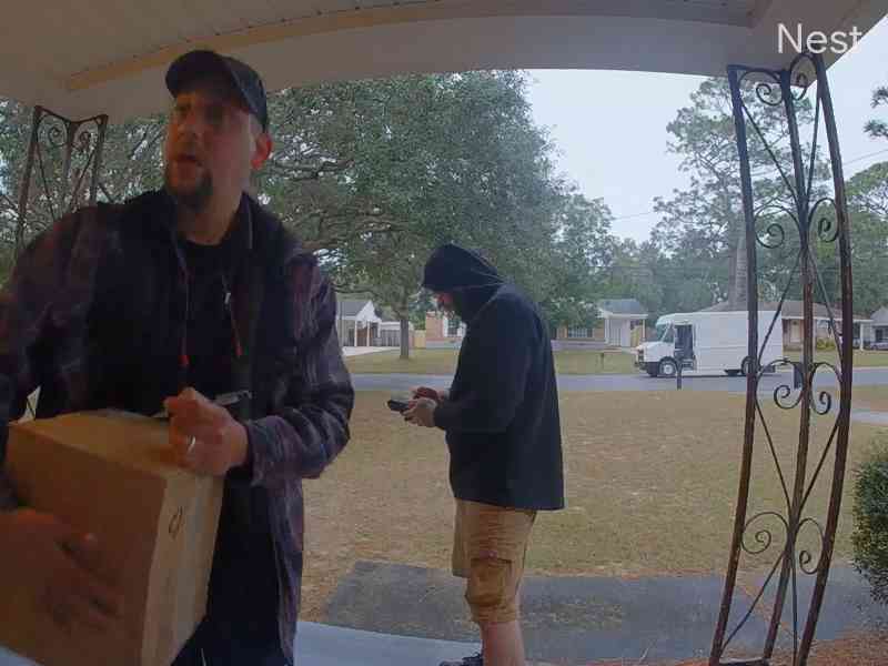 Trainee delivery driver tosses $1500 camera lens