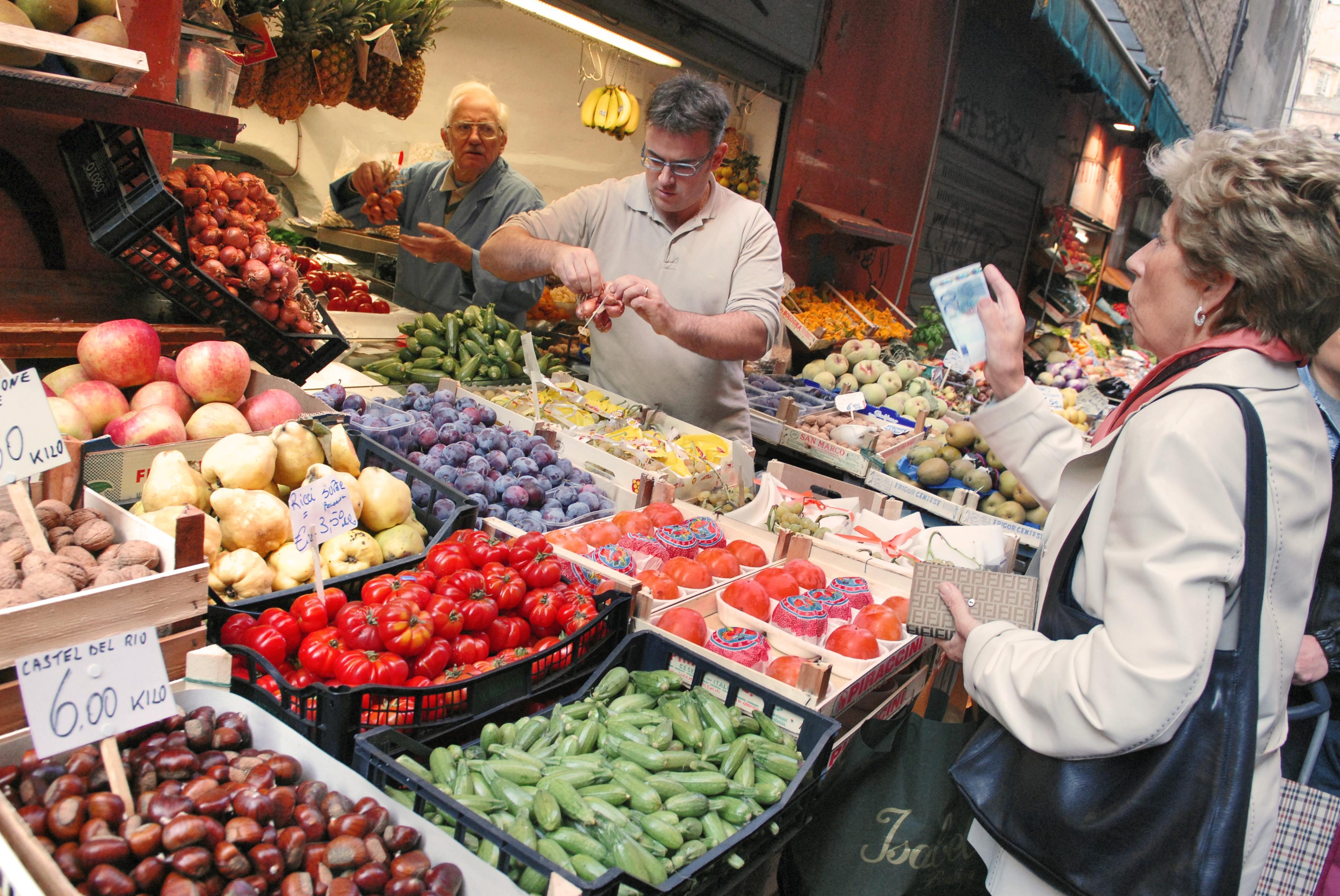 A Bologna arrivano 2 nuovi mercati di frutta e verdura: dove e da quando