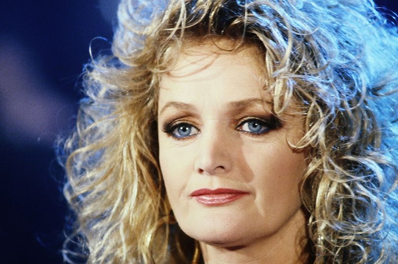 Bonnie Tyler wakes up from coma after suffering cardiac arrest as ...